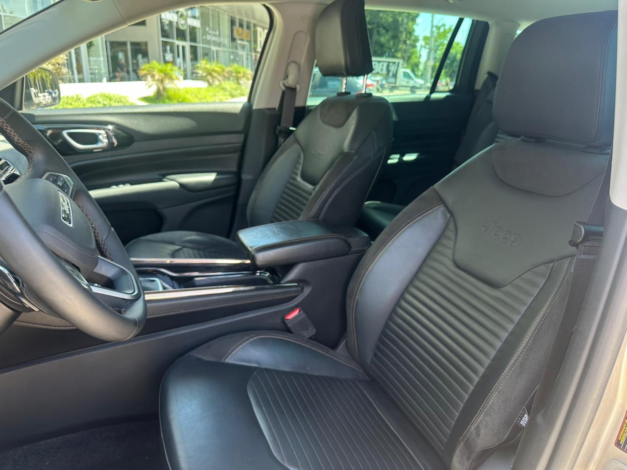 JEEP COMMANDER 1.3 T270 LIMITED 2023 - Car Cash